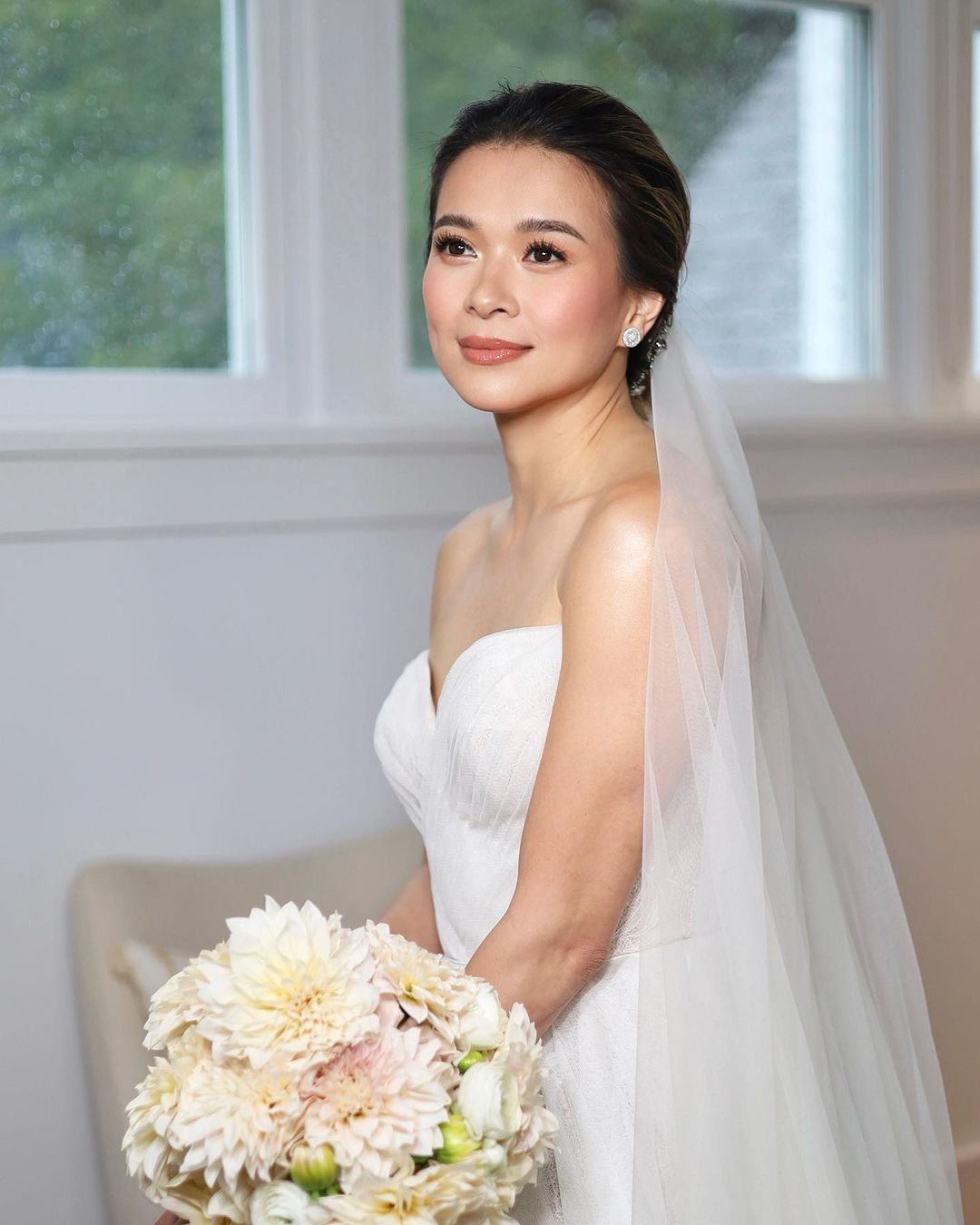 Look Simple But Stunning Details Of Lj Reyes Wedding With Non Showbiz Partner Philip